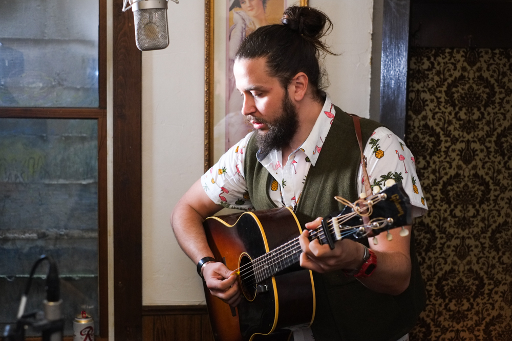 Red Carpet Concert: Harrison B