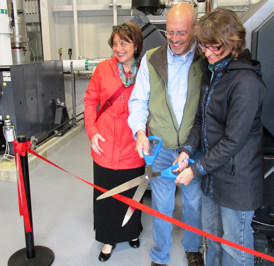 Ketchikan celebrates new, clean biomass boiler at airport