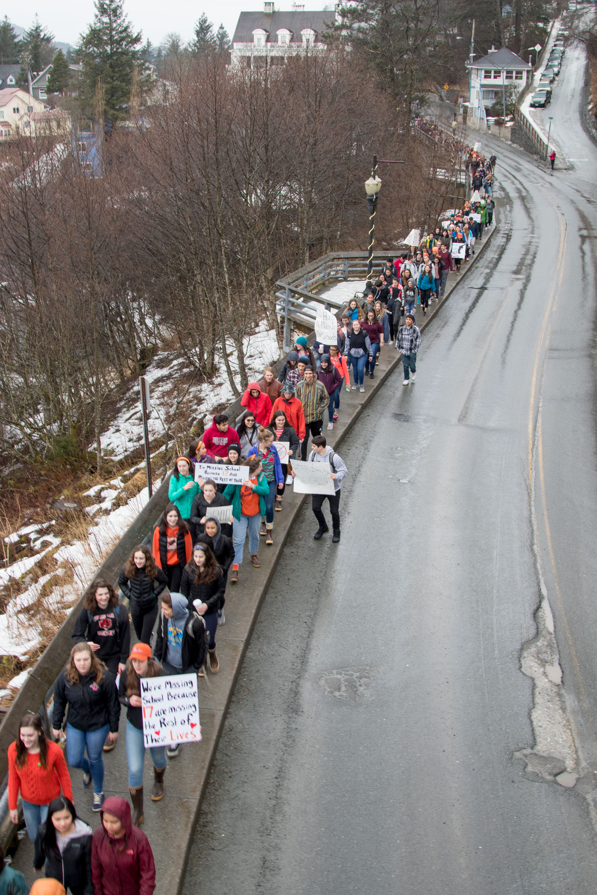Juneau students take part in national student walkout protesting gun ...