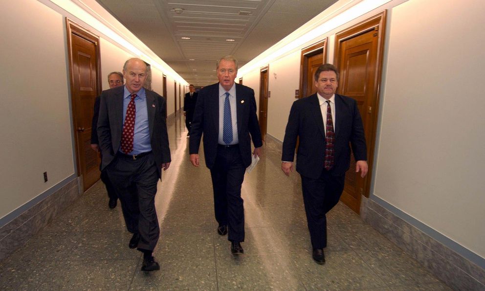 Frank Murkowski seriously considered running for Alaska governor again