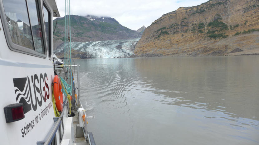 Here's how a rag-tag group of scientists produced a paper on a 300-foot ...