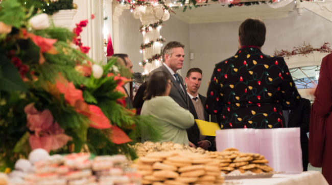 How does Mike Dunleavy like his cookies? 'More chocolate chip than dough.'