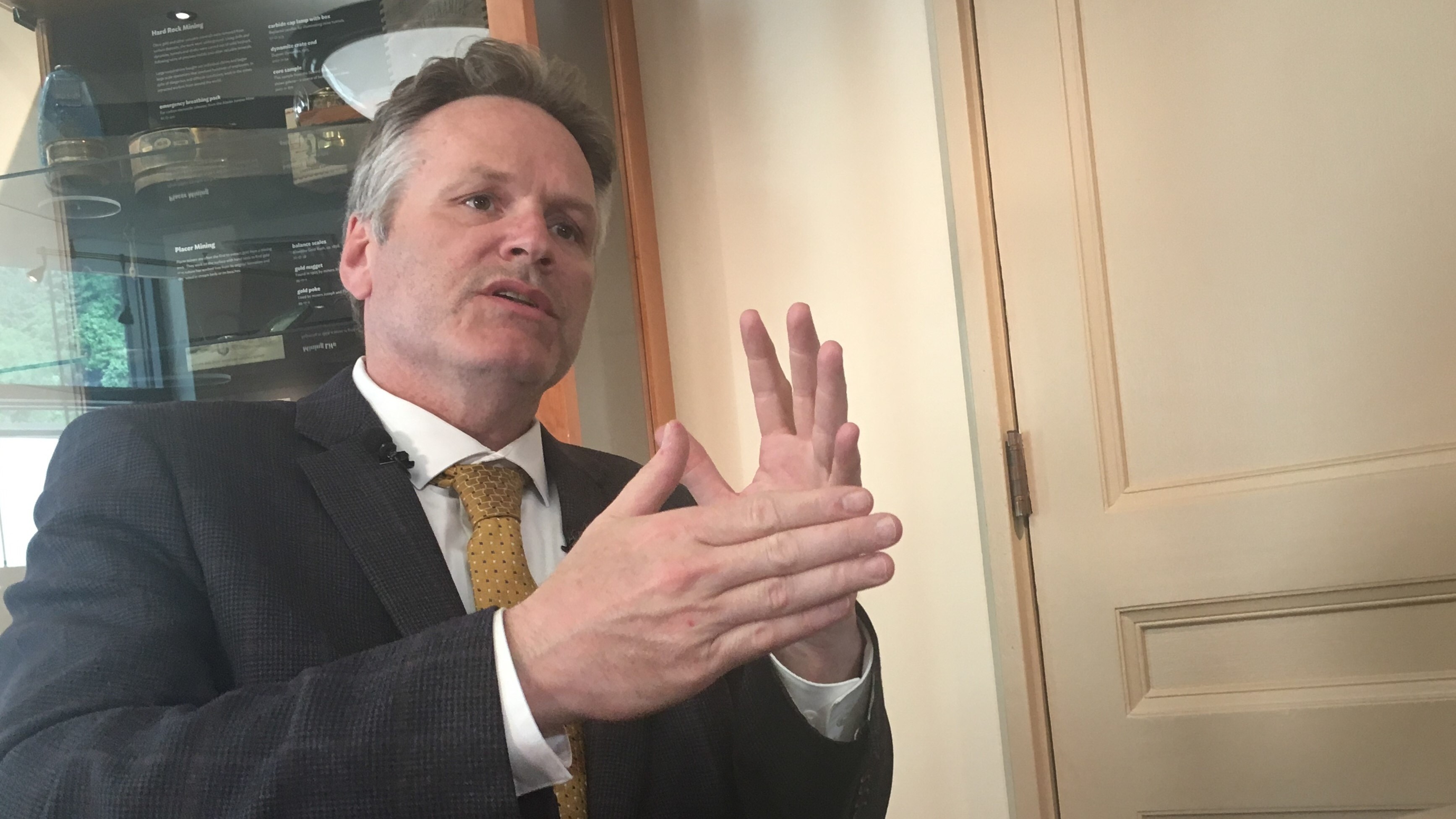 Dunleavy calls for state budget, while senators discuss separate PFD bill