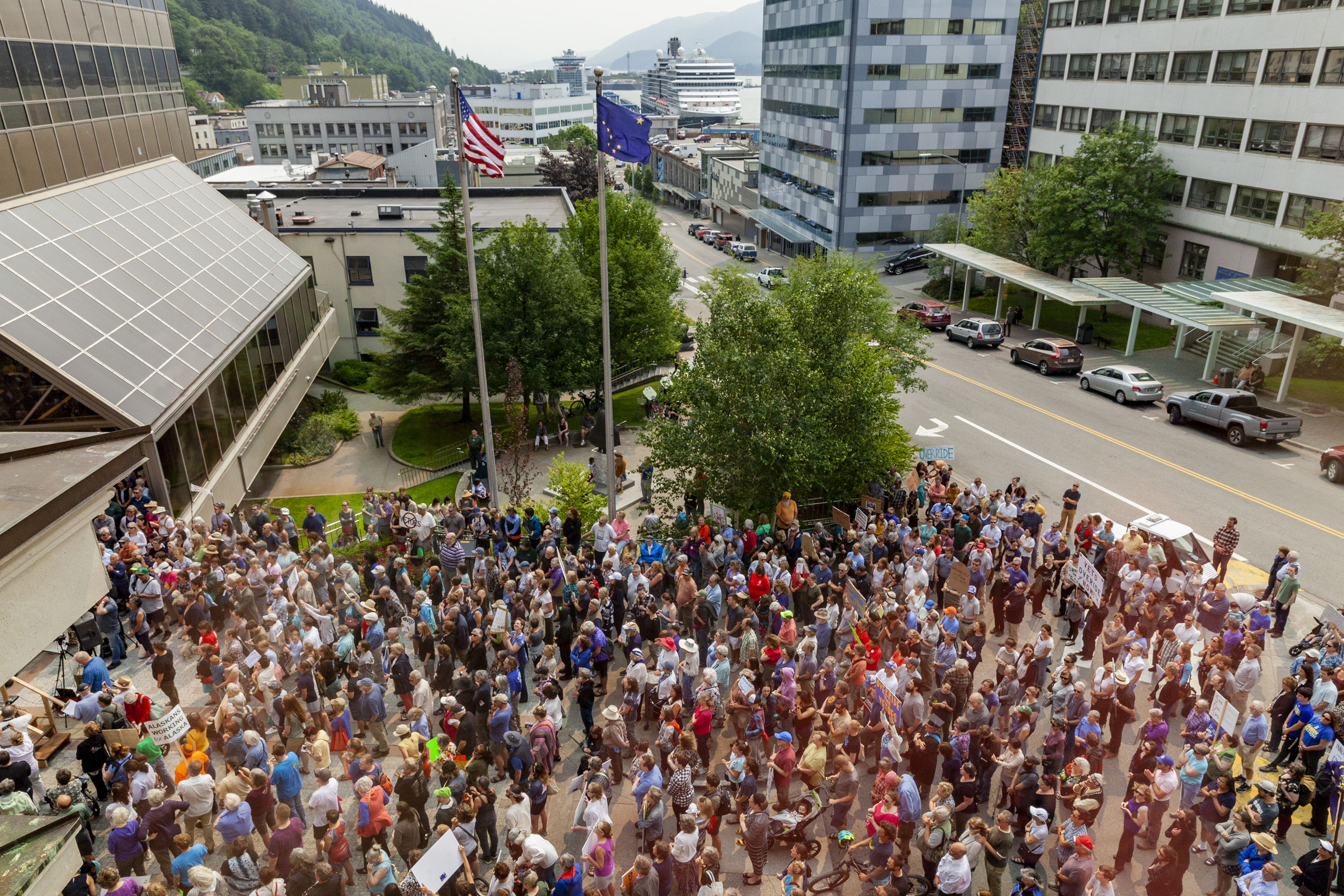 Juneauites turn out to protest budget cuts on first day of special session
