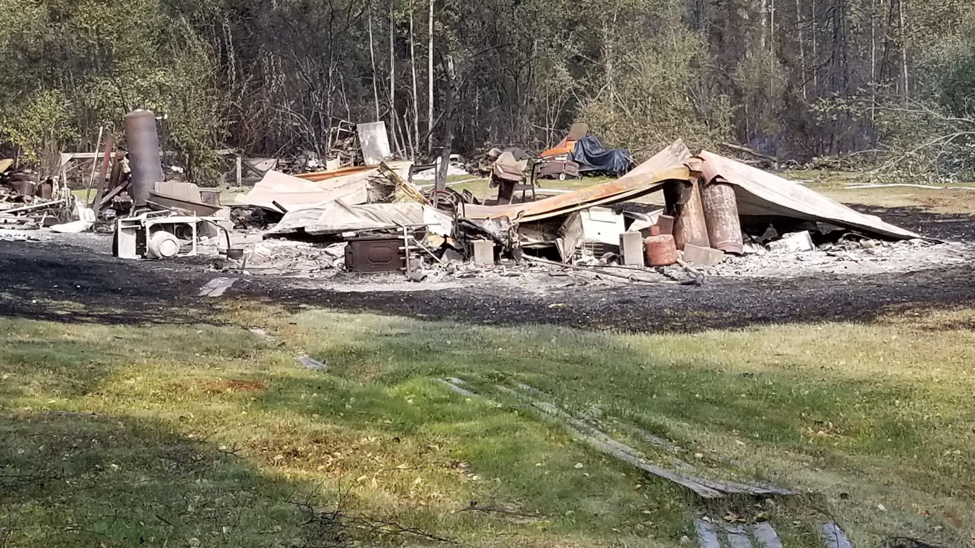 In a trickle of information, McKinley Fire evacuees learn the fate of ...