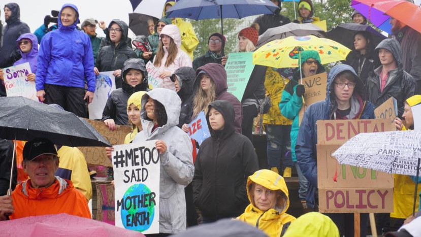 These Anchorage students skipped school to attend a climate protest ...
