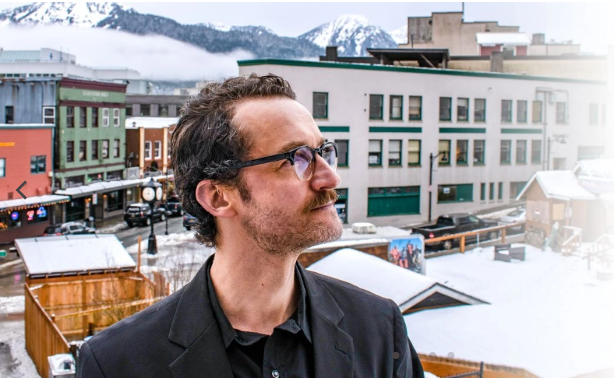 George Kuhar plays live