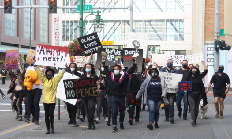 ‘No justice, no peace!’: Thousands demonstrate in Southcentral Alaska ...