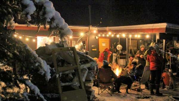 Alaskans transform backyards for less risky wintertime socializing ...