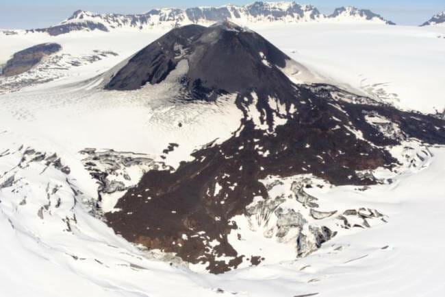 Small eruption detected at Mount Veniaminof on the Alaska Peninsula