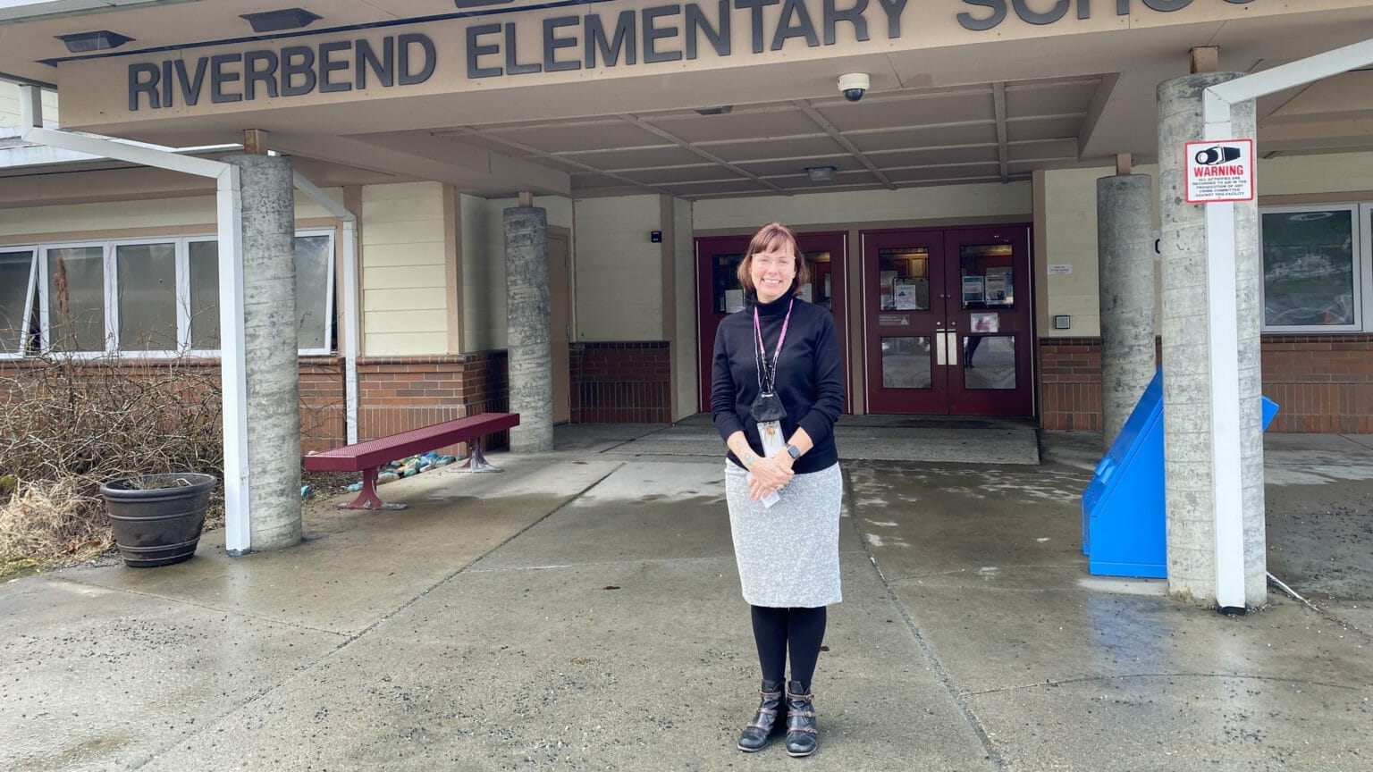 Riverbend Elementary is officially renamed Kax̱dig̱oowu Héen