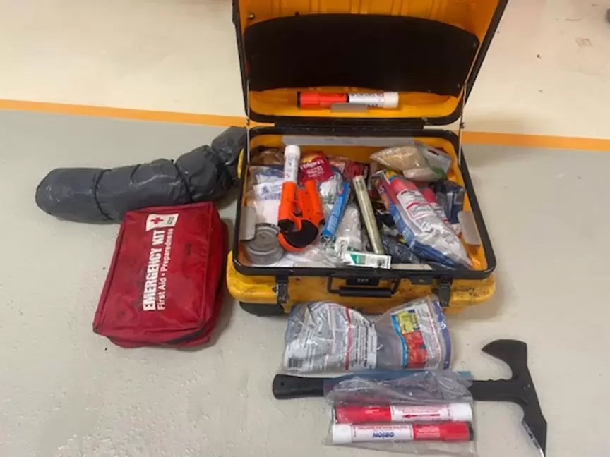 Juneau fisherman, 2 dogs rescued after abandoning ship