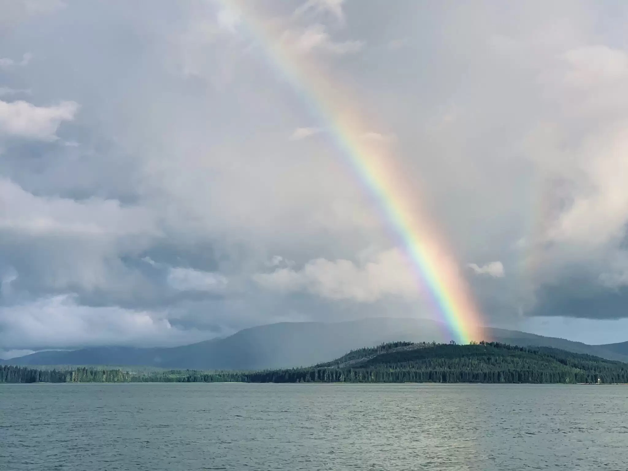 Lingít Word of the Week: Kichx̱.anagaat -- Rainbow