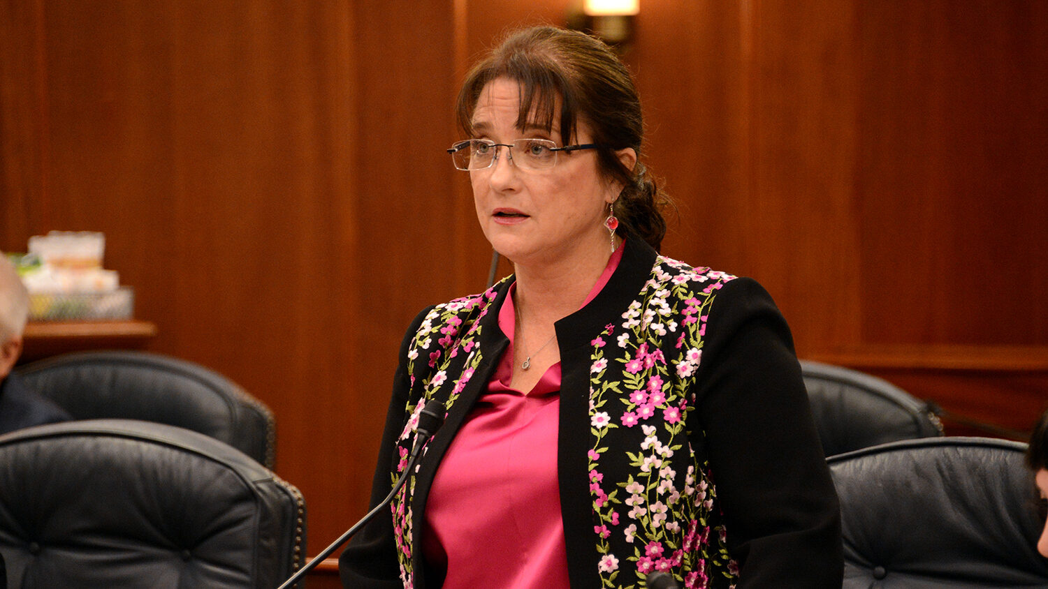 Alaska Airlines asks federal judge to dismiss mask lawsuit brought by ...