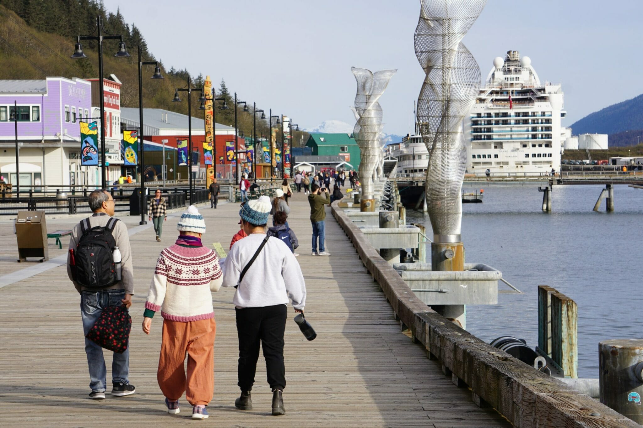 Alaska breaks cruise ship passenger record as tourism rebounds from the ...