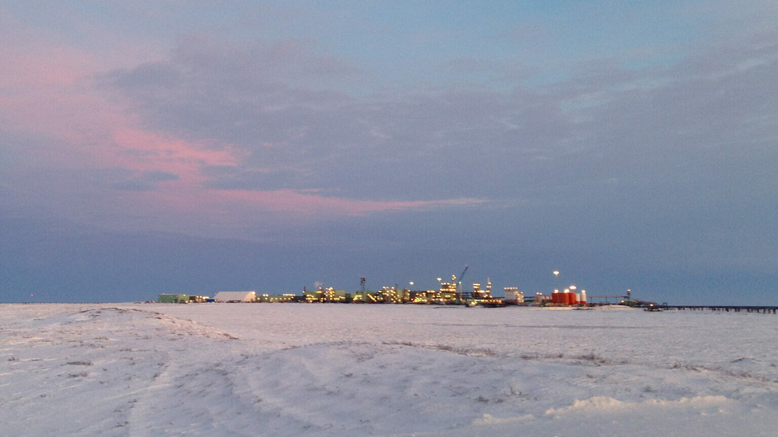ConocoPhillips faces potential fine of $914,000 for Arctic gas leak