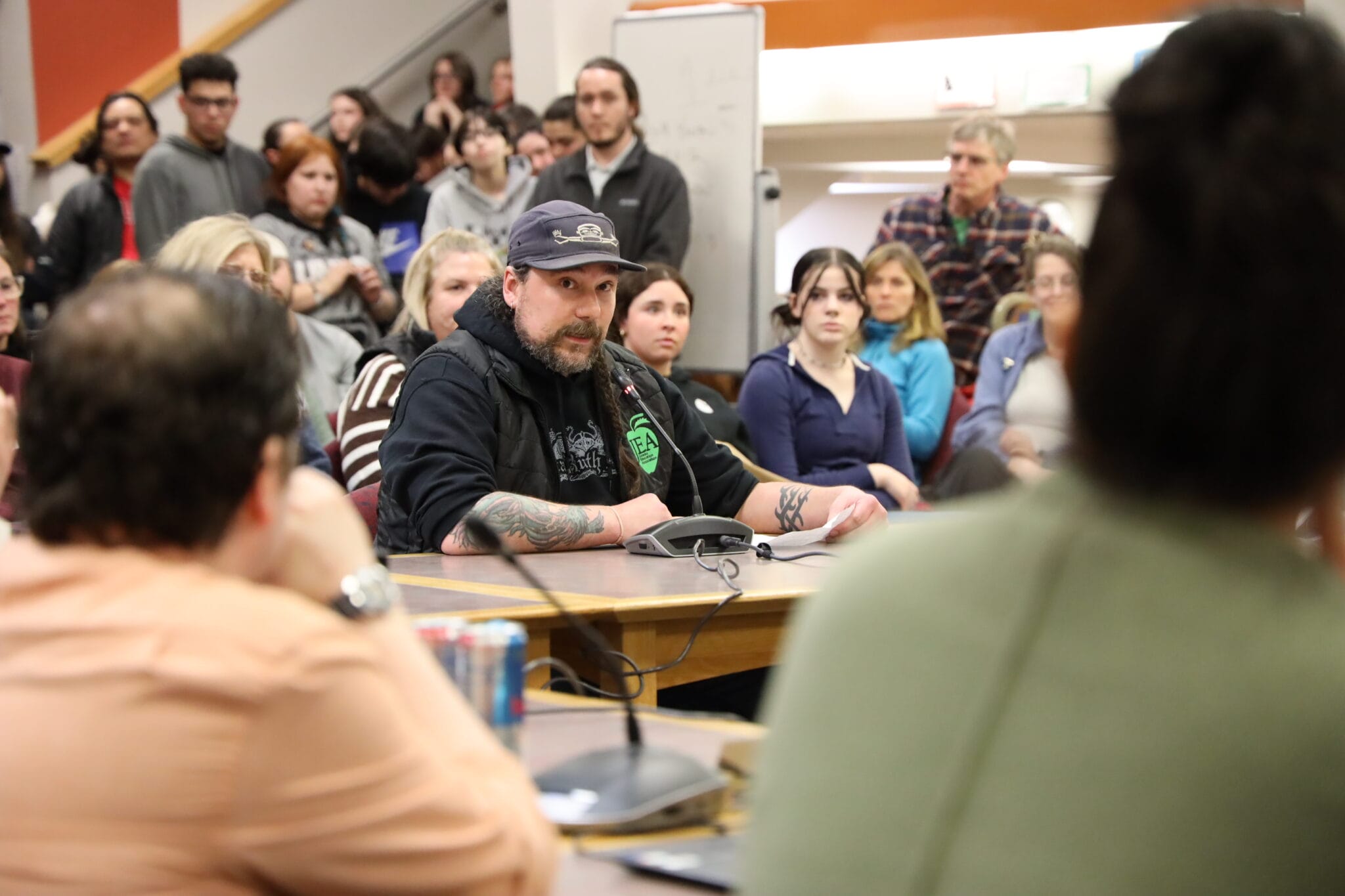 School Board votes to consolidate middle schools at Thunder Mountain ...