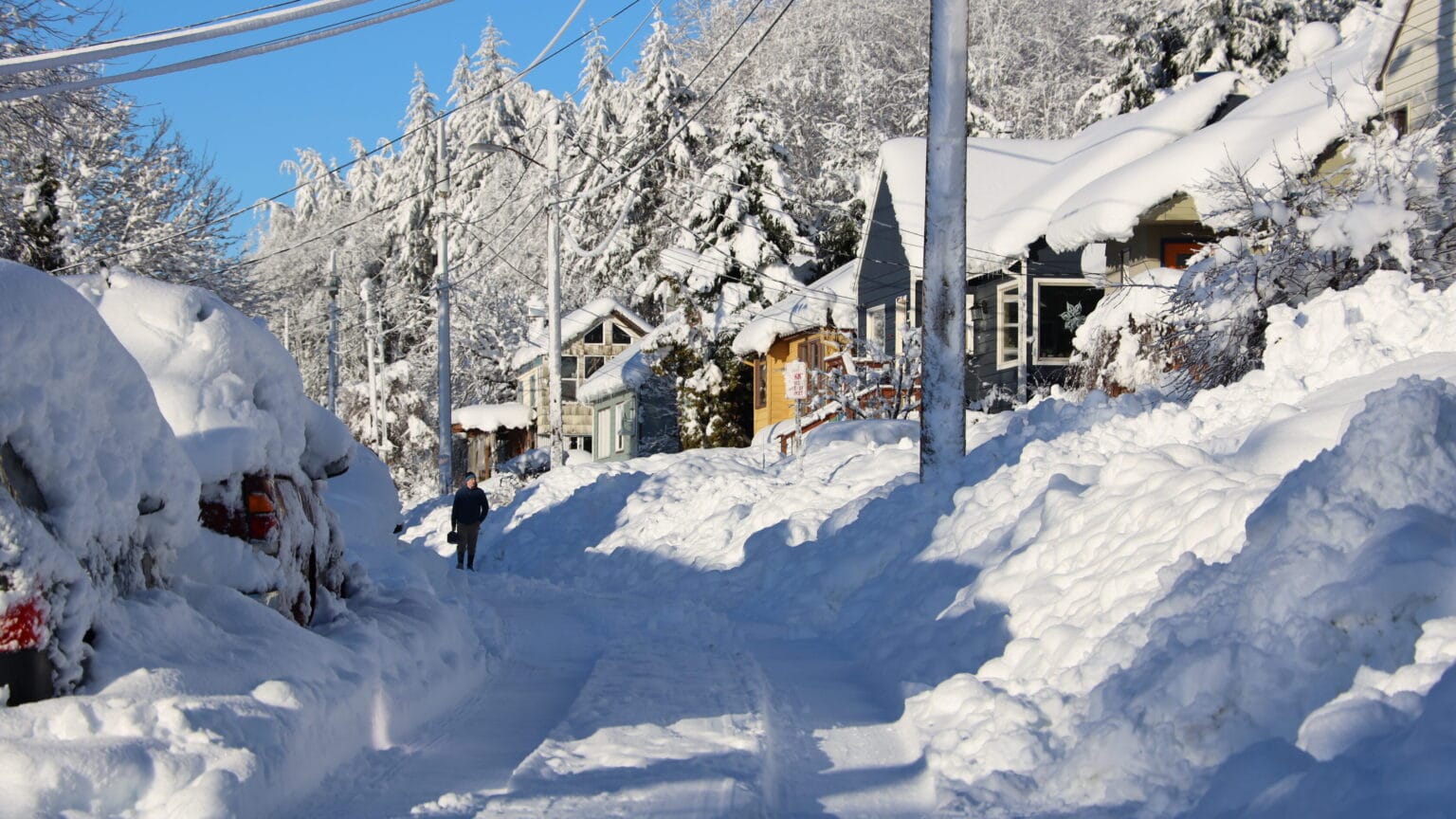 Juneau breaks record for snowiest January ever with more than 76 inches