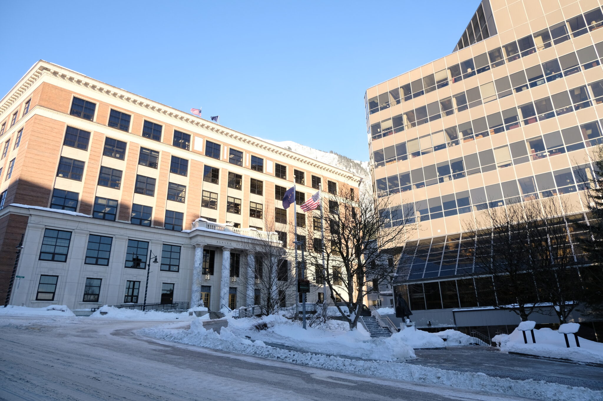 For third year, Alaska’s top-paid public executive is the gas pipeline boss