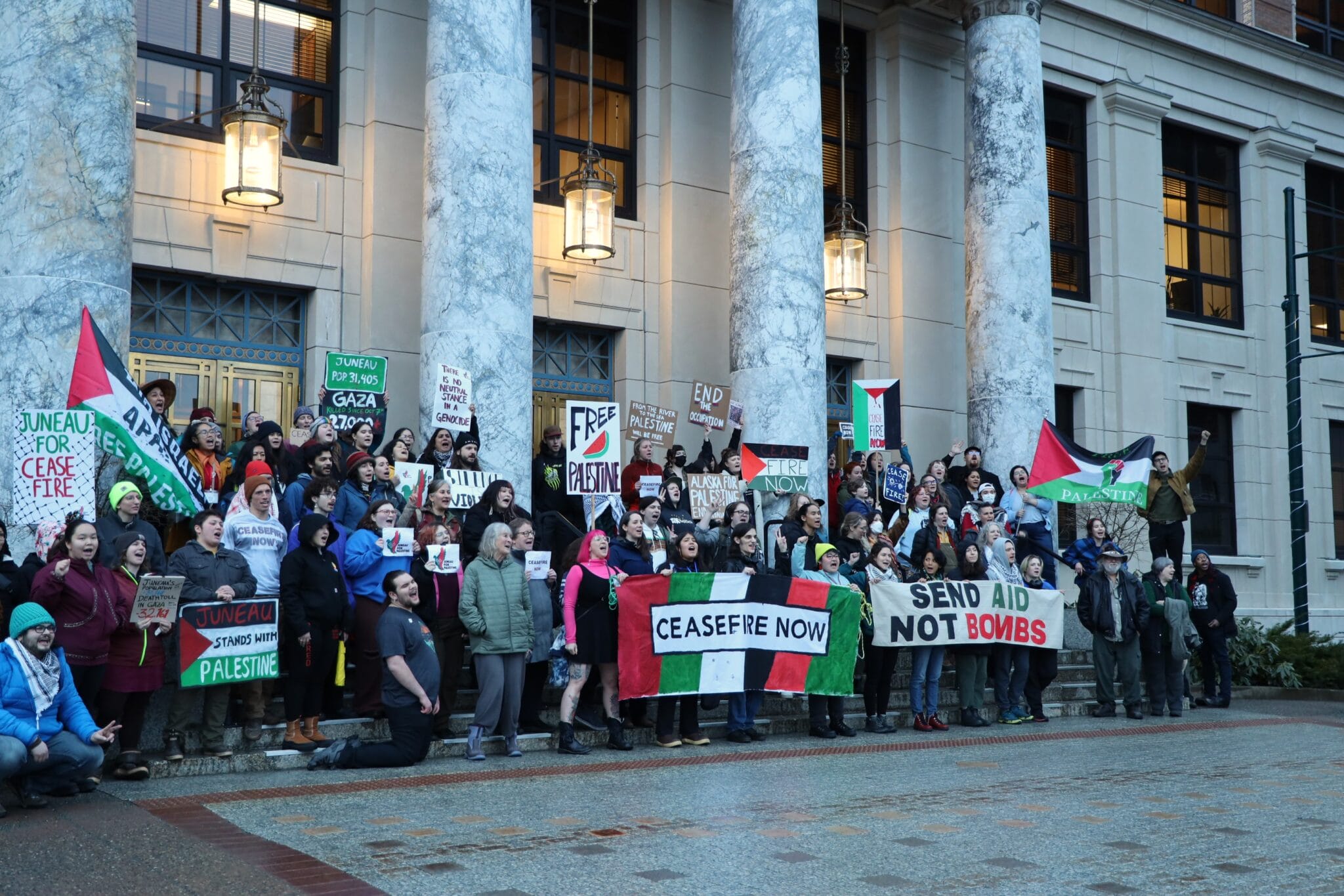 Protesters rally at state Capitol for Gaza ceasefire and against ...