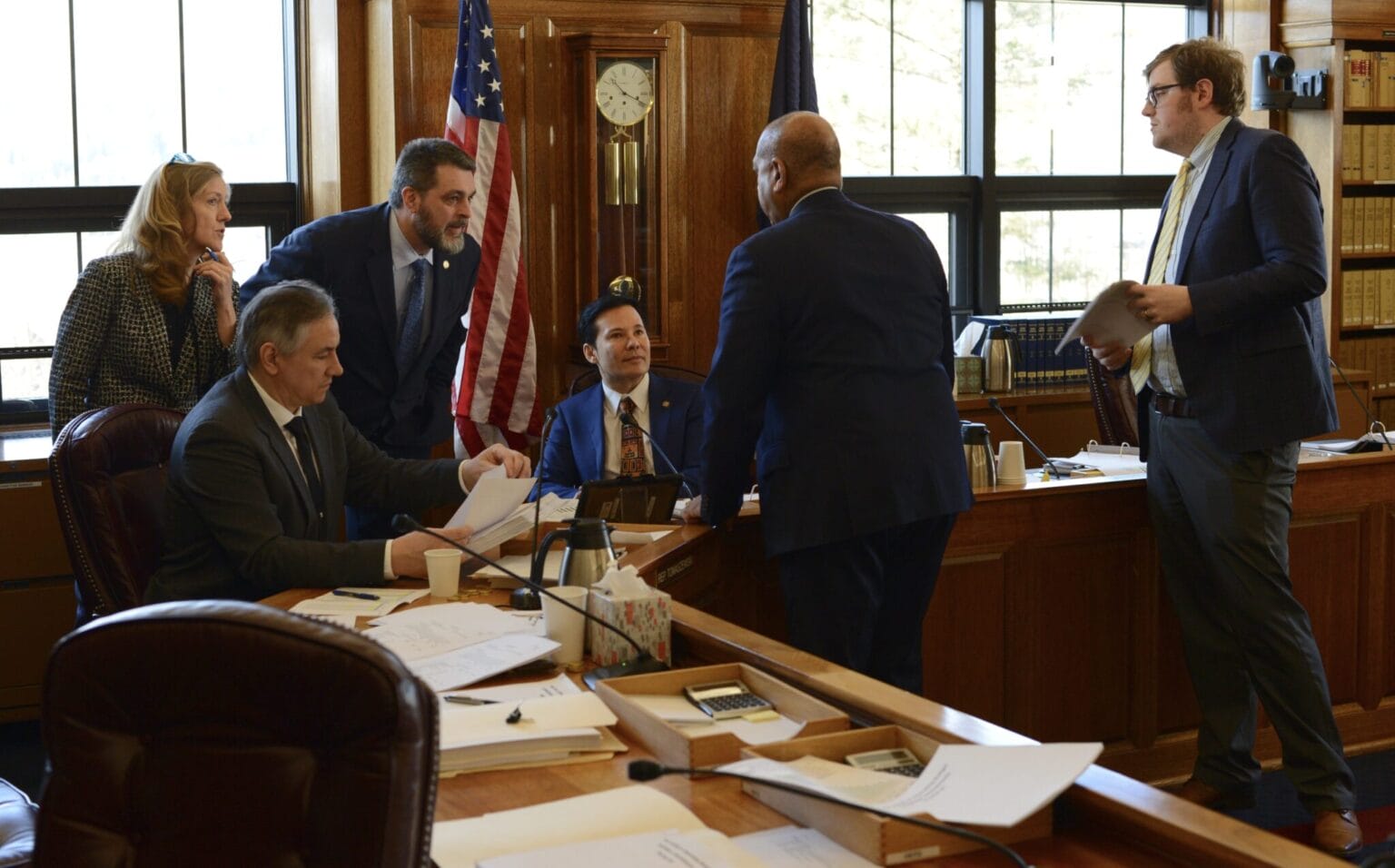 Alaska House committee kills state-owned corporation’s plan to borrow ...