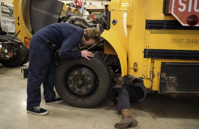 Juneau high school students get hands-on experience with new Diesel 101 ...