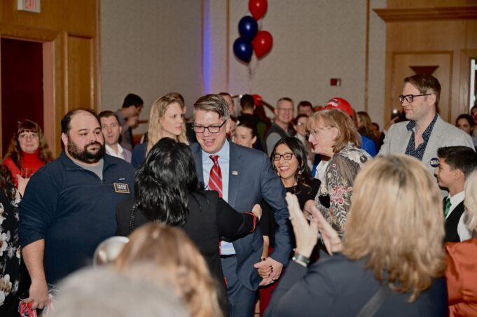 Race for Alaska’s congressional seat tilts Begich with almost all ...