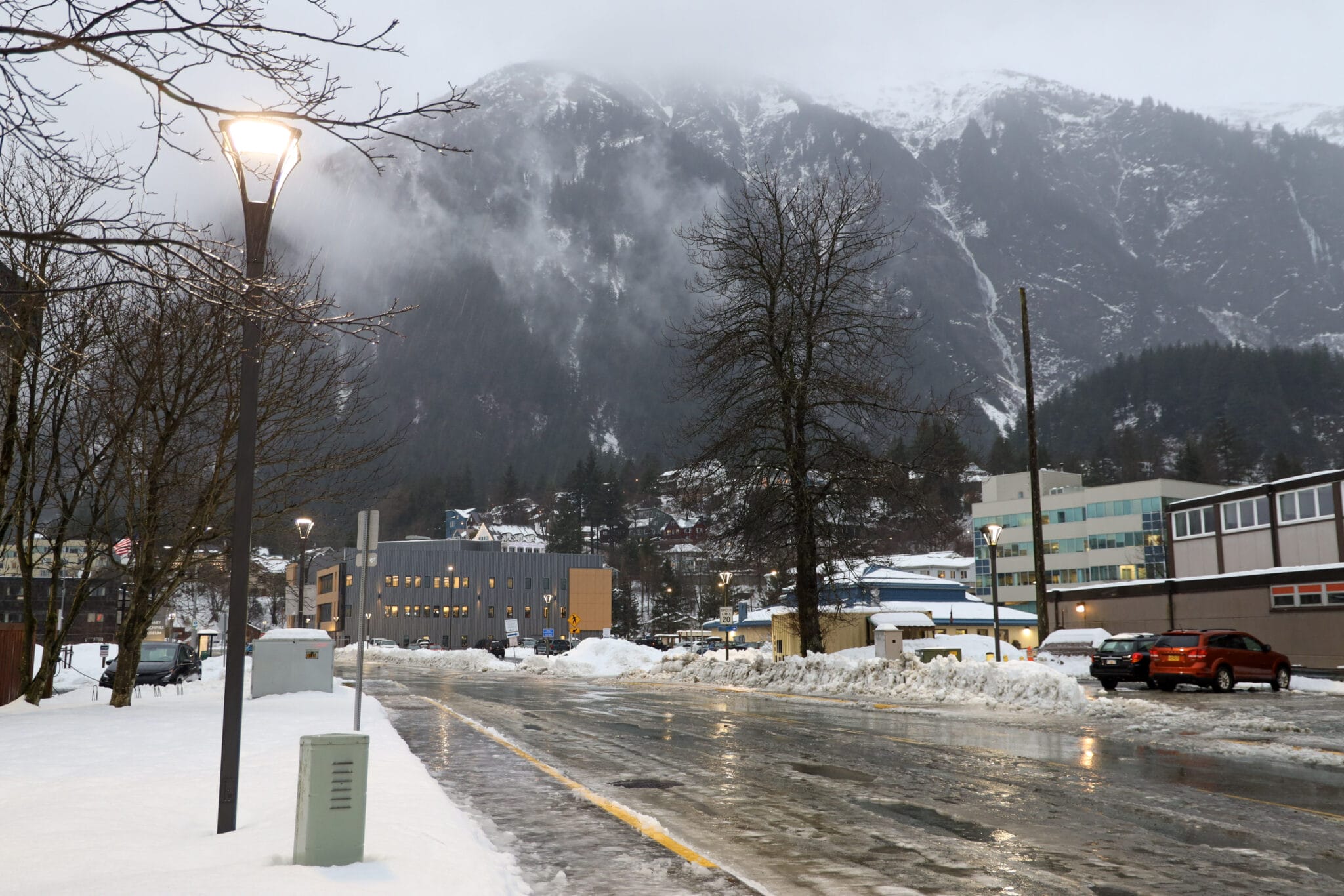 Wet weather on top of weekend snow leaves unsafe road conditions in ...