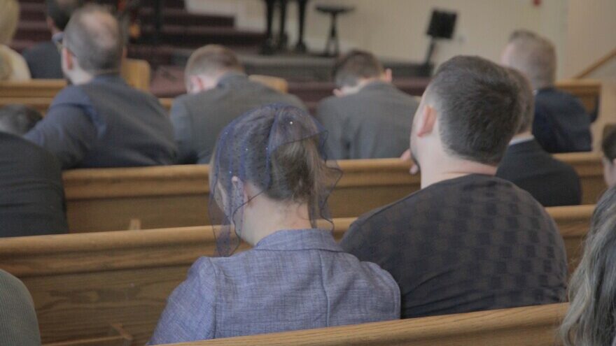 Facing uncertain futures, Ukrainian refugees in Delta Junction lean on ...