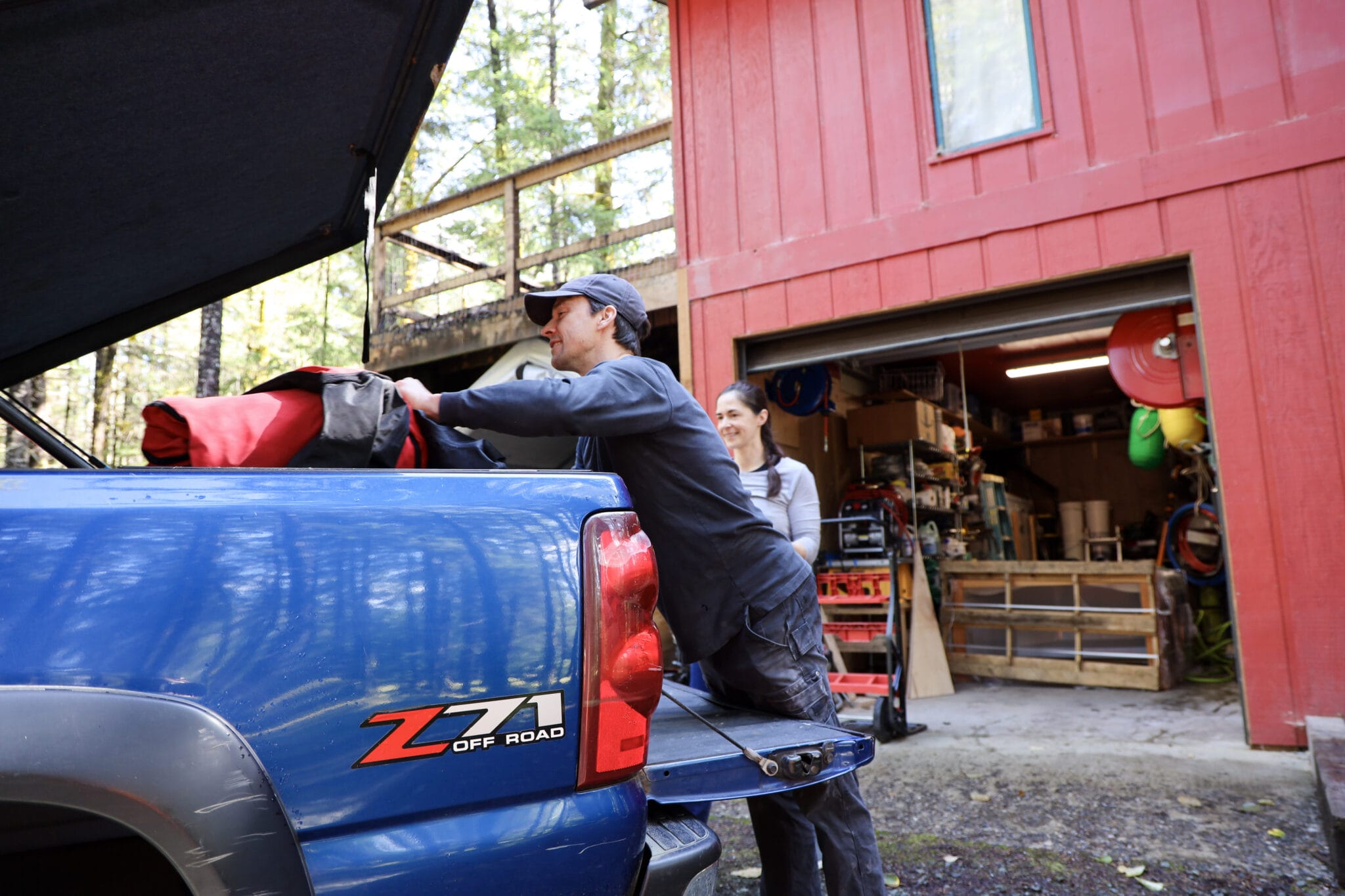 While some evacuate, others hunker down ahead of Juneau’s glacial ...