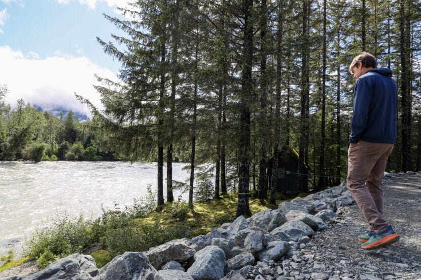 While some evacuate, others hunker down ahead of Juneau’s glacial ...