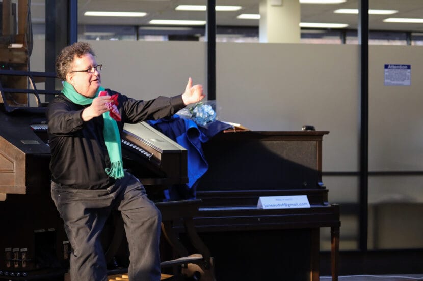 Juneau musician ends local organ career with farewell Christmas concert