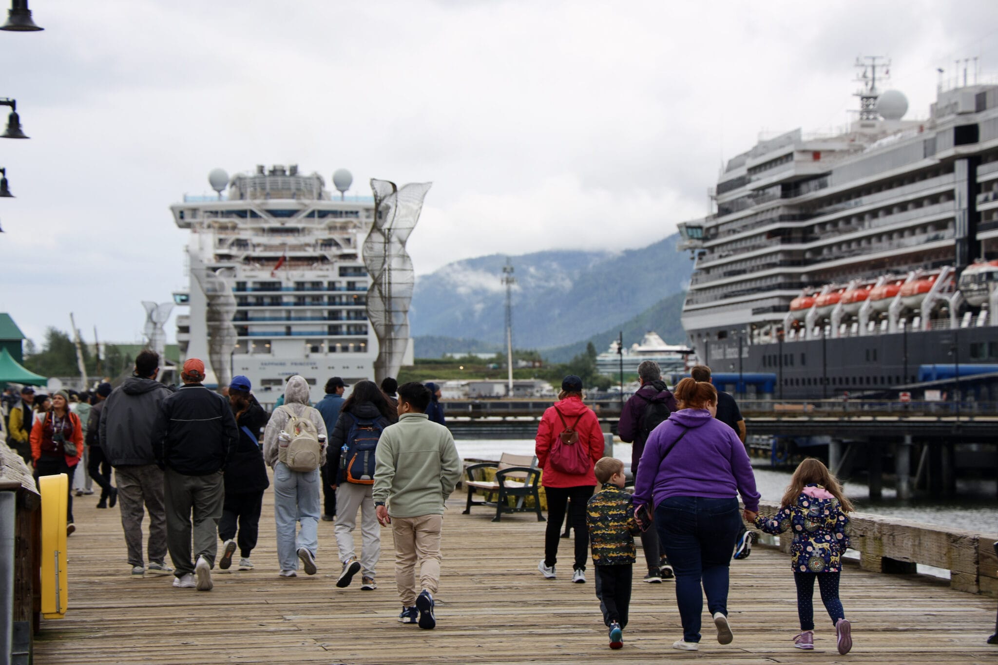 Juneau revives task force to tackle big tourism questions